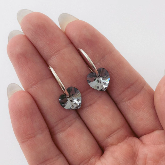 ARGOLLAS DE PLATA 925 CON DIJE DE CORAZON DE CRISTAL SWAROVSKI NEGRO ...